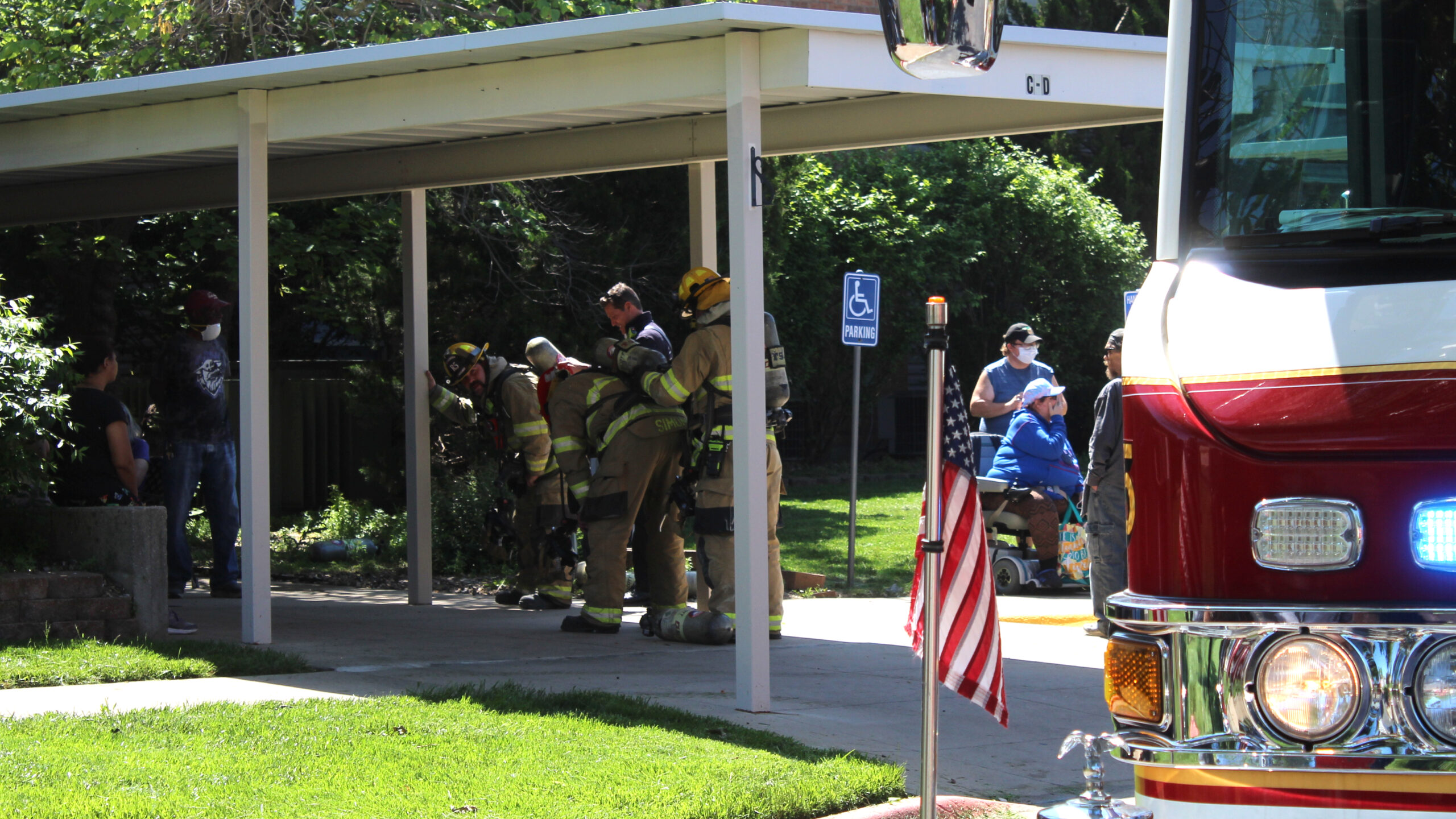 Resident displaced after kitchen fire at Lawrence apartment complex ...